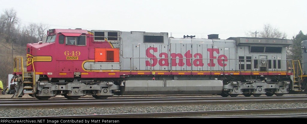 BNSF 649